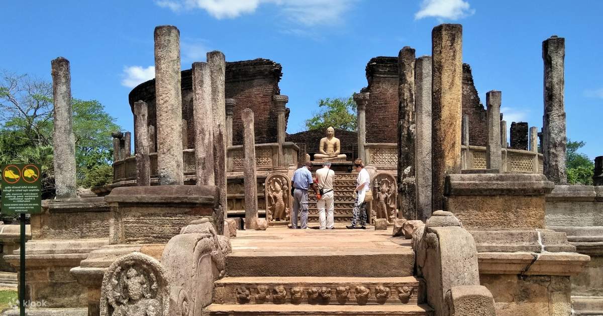 Visite privée des ruines antiques de Polonnaruwa avec prise en charge à l'hôtel pour ...